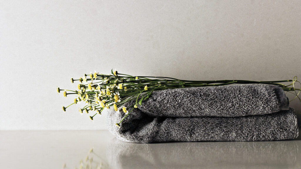 Caesarstone 4600 Organic White Quartz Slab 65-Inch x 131-Inch (58.90 s ...